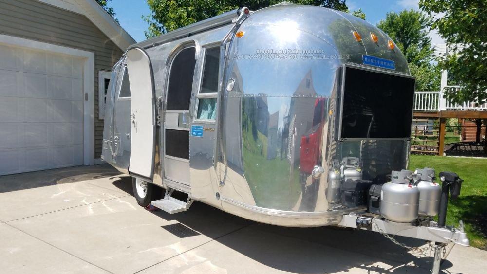 1965 Airstream Globetrotter 19′ | airstreamer エアストリームギャラリー