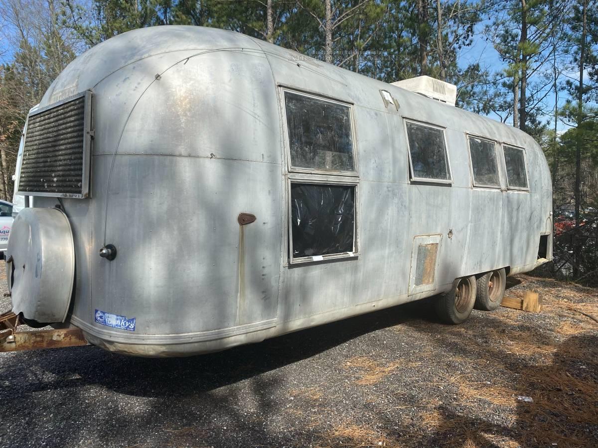 1964 Airstream Overlander 26′ | airstreamer エアストリームギャラリー