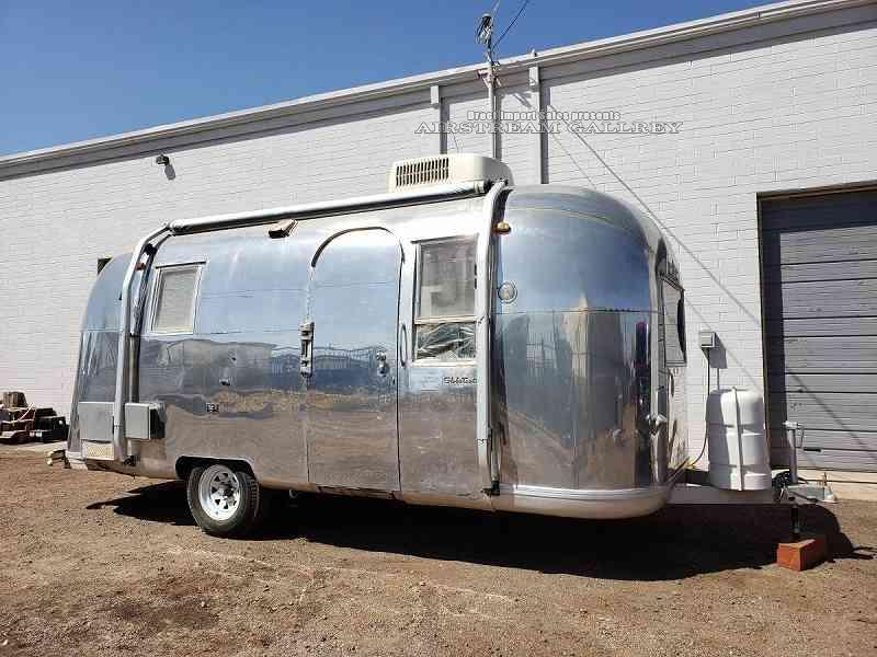 1965 Airstream Globetrotter 19’ | airstreamer エアストリームギャラリー