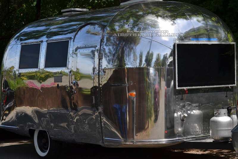 1963 Airstream Globetrotter 19’ | airstreamer エアストリームギャラリー