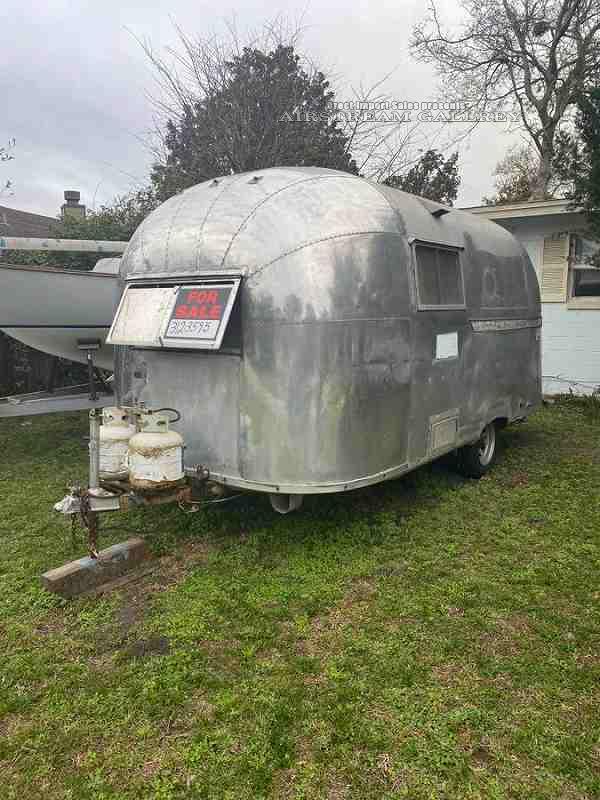 1960 Airstream Caravel 18’ | airstreamer エアストリームギャラリー