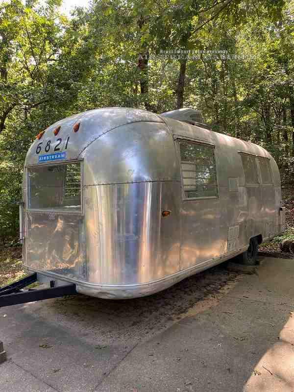 1964 Airstream Safari 22’ | airstreamer エアストリームギャラリー